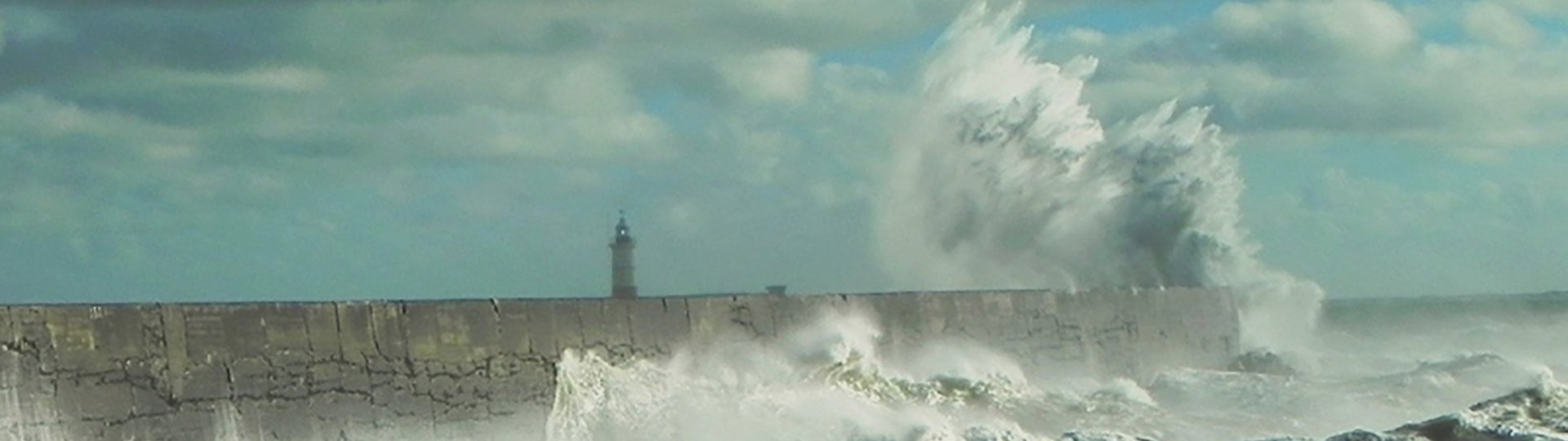 Fortify your coastal infrastructure against storms with Weber | Weber UK