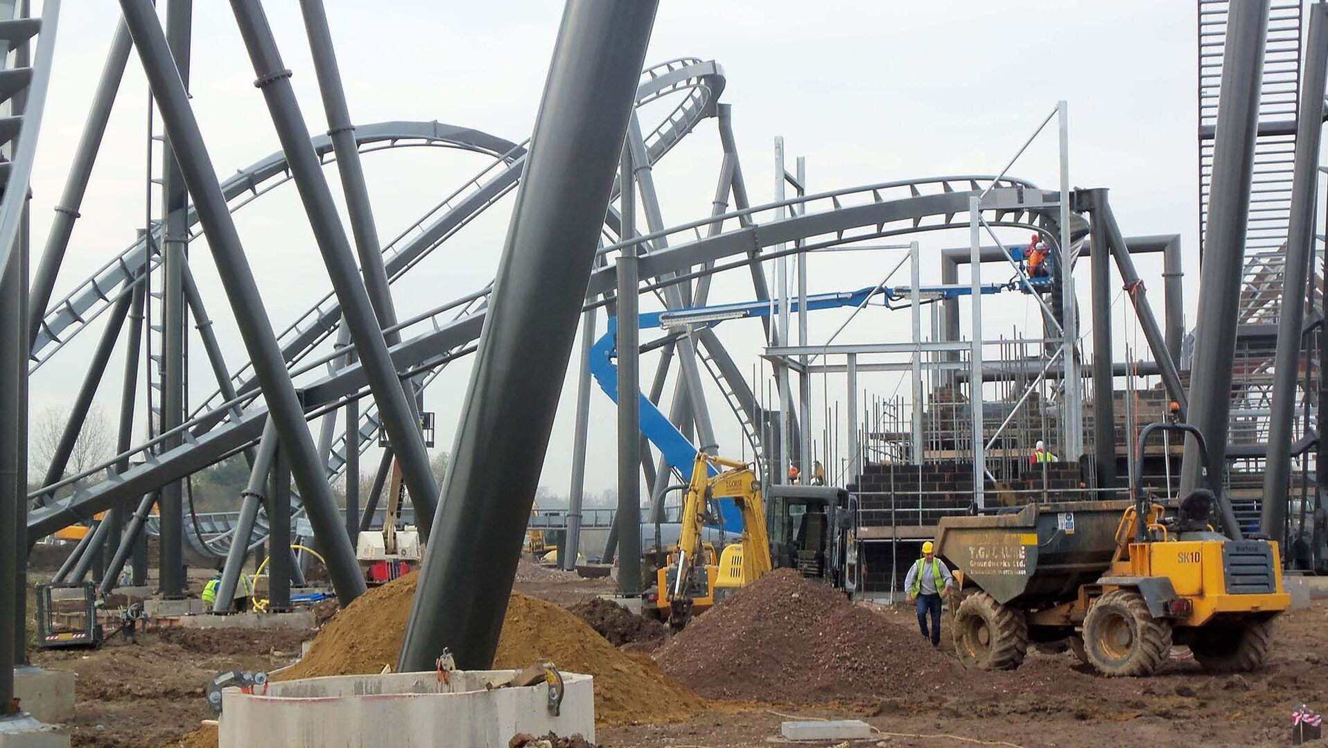 The Swarm, Thorpe Park, Surrey