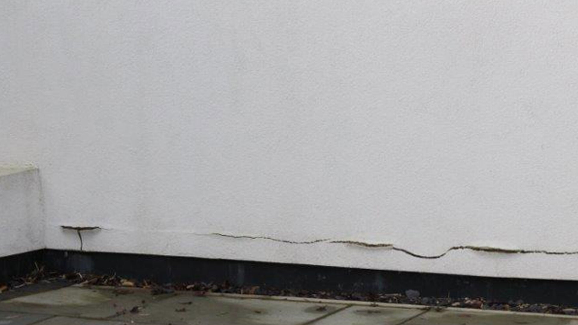 Top tips for using beads with Weber render | Weber UK