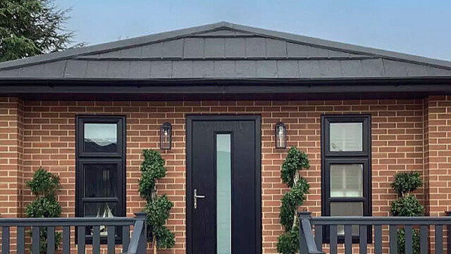 Brick-effect finishes | Weber UK