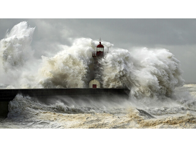 Fortify your coastal infrastructure against storms with Weber | Weber UK